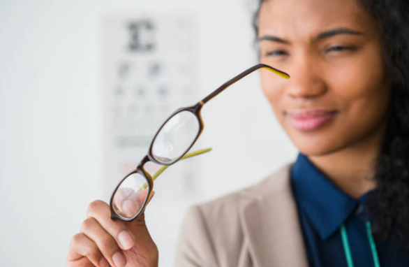 Why Is My Vision Blurry? Top 8 Causes of Sudden Blurred Vision ...